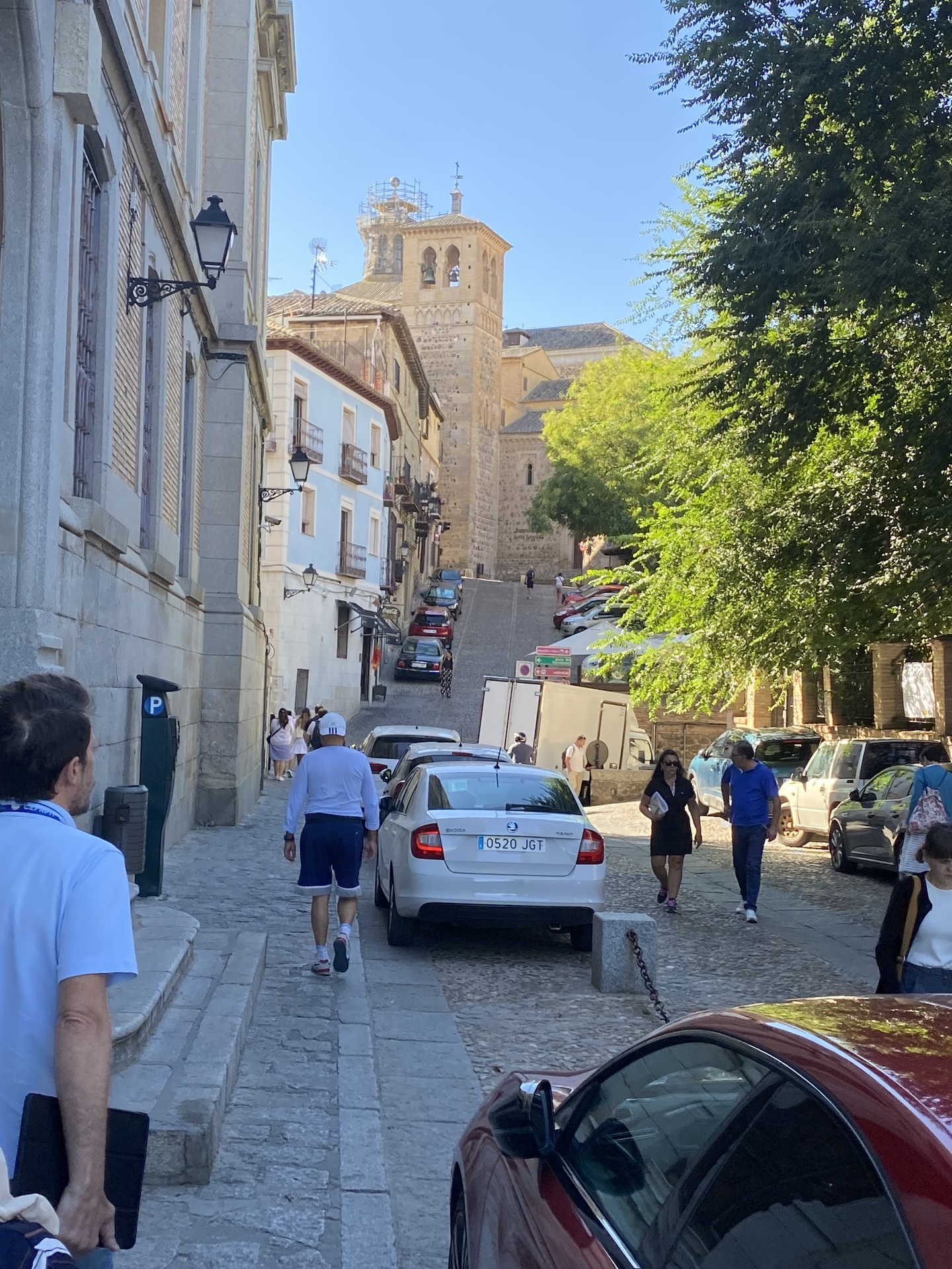 午前中トレドへ、午後マドリード観光: 一陽来服