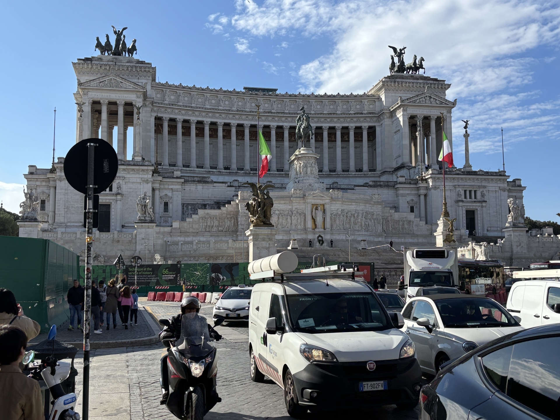 6日目（3月31日）ローマ市内観光: 一陽来服